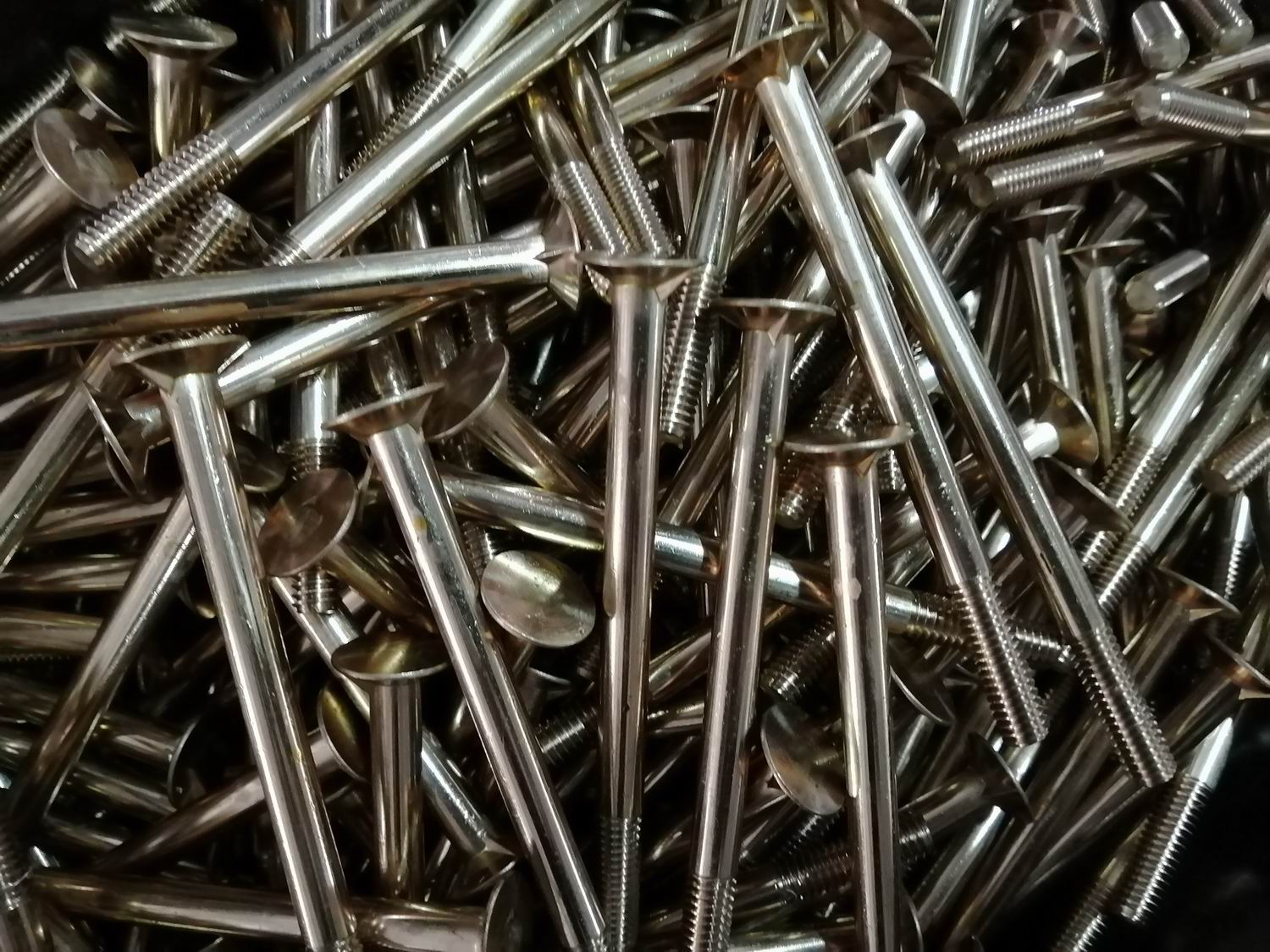 seller information : Silicon Bronze Fin Neck Flat Head Bolts